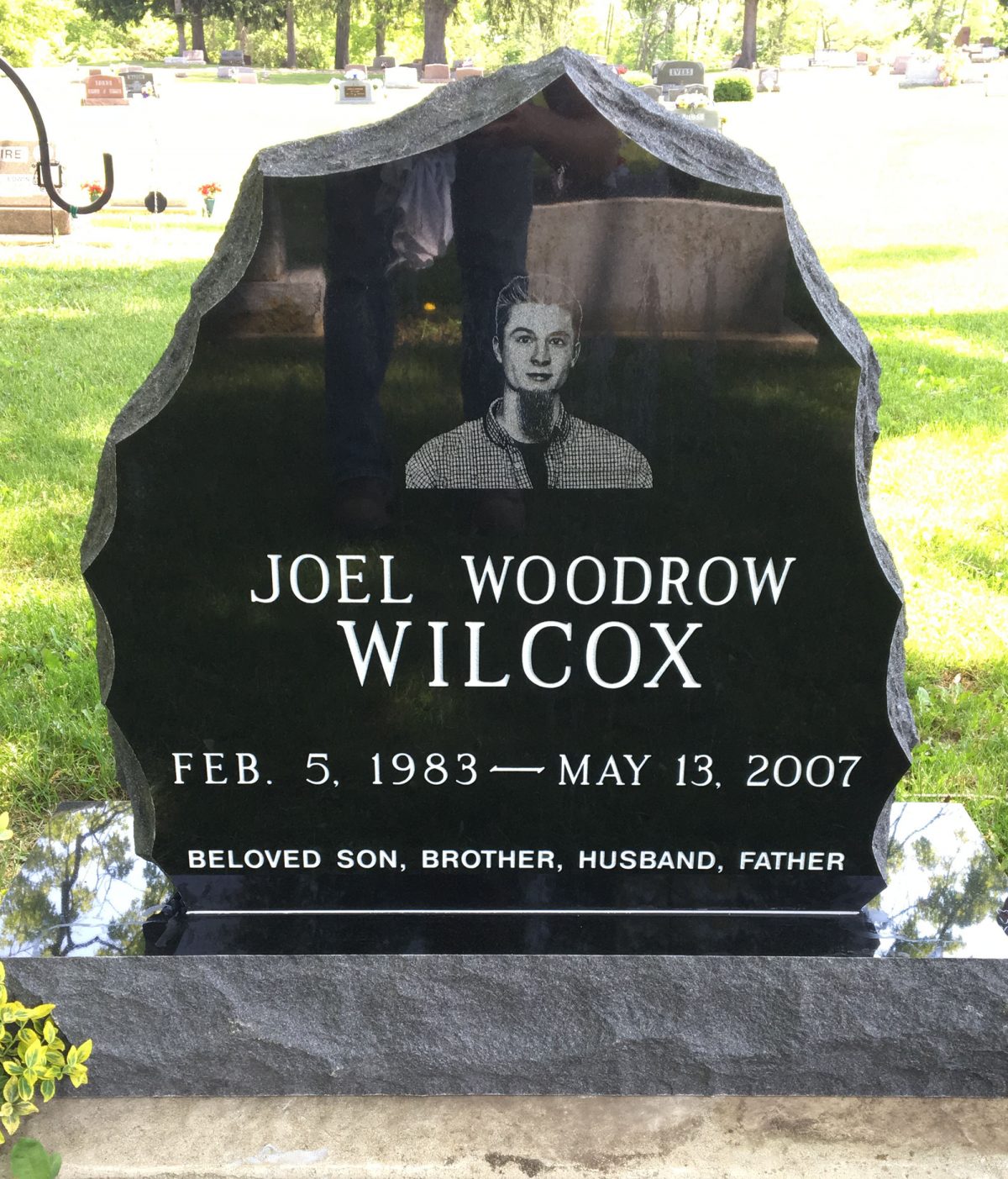 Custom Memorials - Patten's Michigan Monument Company